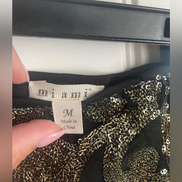 miami | Skirts | Miami Sparkle Mini Skirt Sequin Black And Gold Size ...